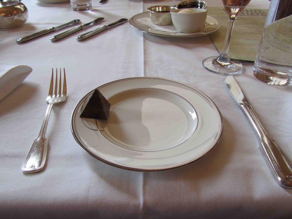 Melbourne, Hotel Windsor. Ancient Egyptian High Tea.****4stars | Sconquest.